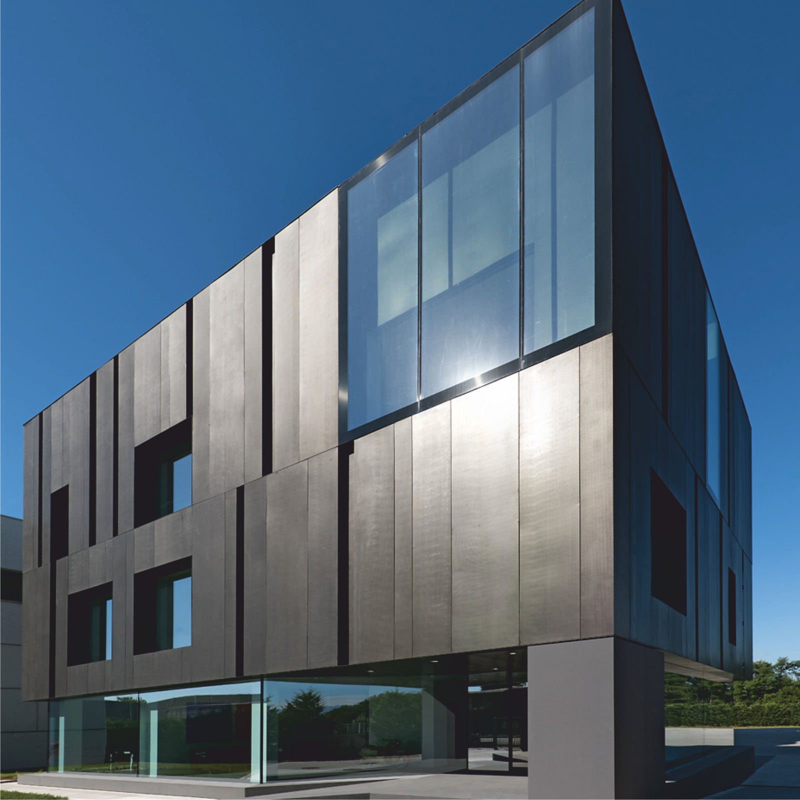 Glazing & Cladding Systems - www.lunettefence.com